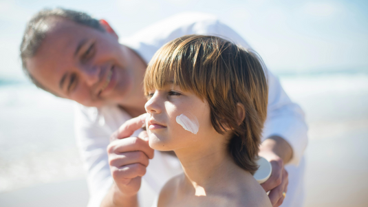What's The Best Sunscreen for Kids? Here's What You Need to Know - Hiya ...